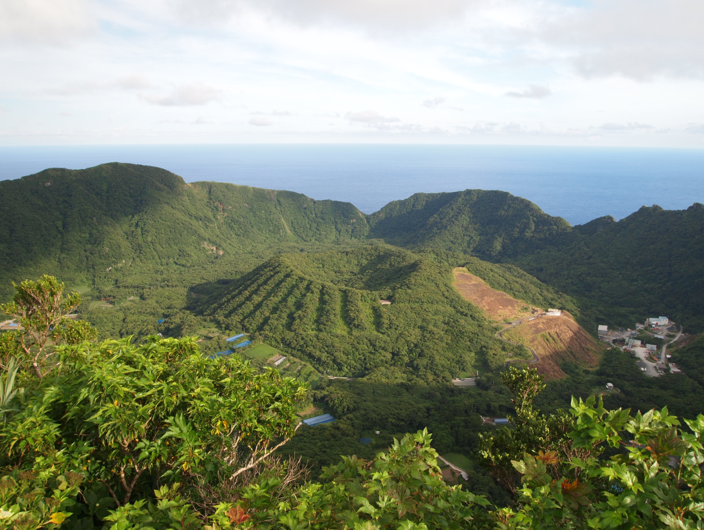The Wonderland Of Aogashima Island ~ infocables