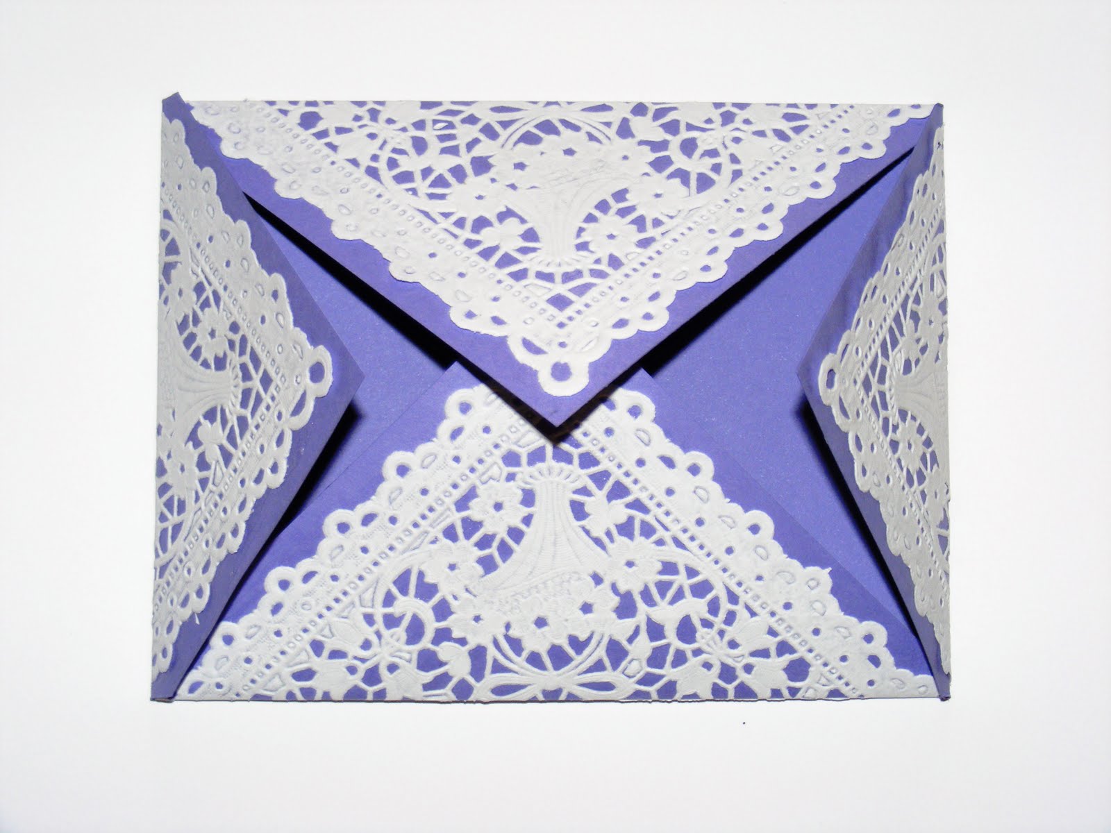 Poppyscabin: Paper lace Doily Envelope