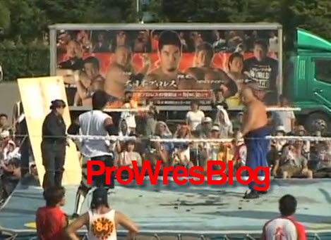 ProWresBlog: BJW - Flaming Boards, Barb Wire - Shadow WX vs Abdullah ...