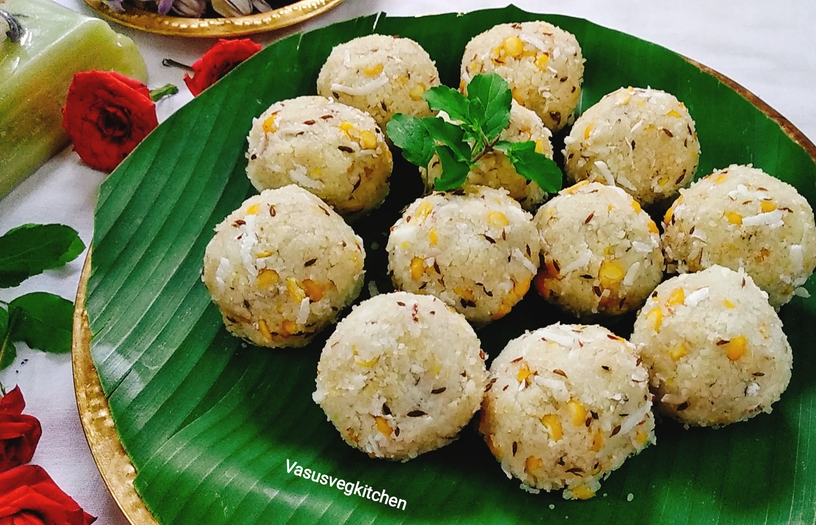 Vasusvegkitchen: Undrallu || Kudumulu || how to prepare Andhra style ...