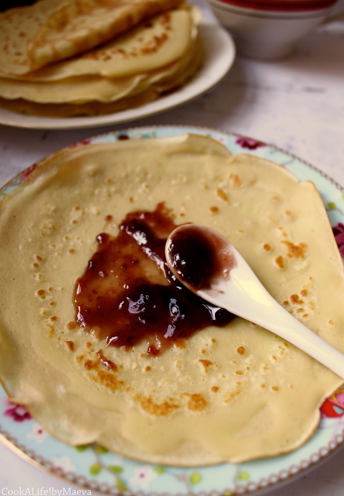 Cook A Life! by Maeva... in English: Gluten free crêpes (French pancakes)