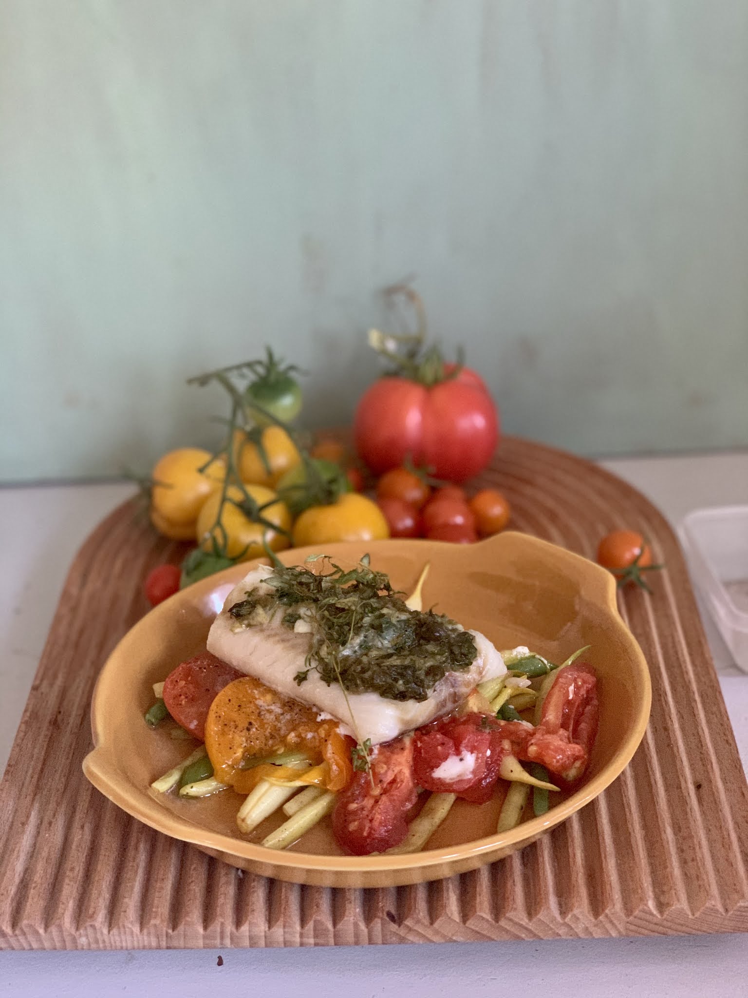 Elsas Skafferi: Var dags mat - Kaprisöverbakad fiskfilé med tomater, 2 port