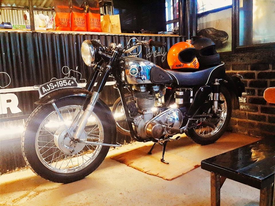 Dijual Motor Antik Klasik AJS 1954 - SUKABUMI - LAPAK MOBIL DAN MOTOR BEKAS