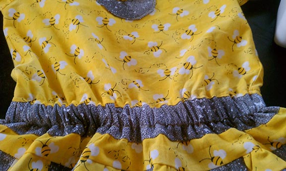 Bloom & Belle: The Honeycomb Dress ...and the art of improvisation