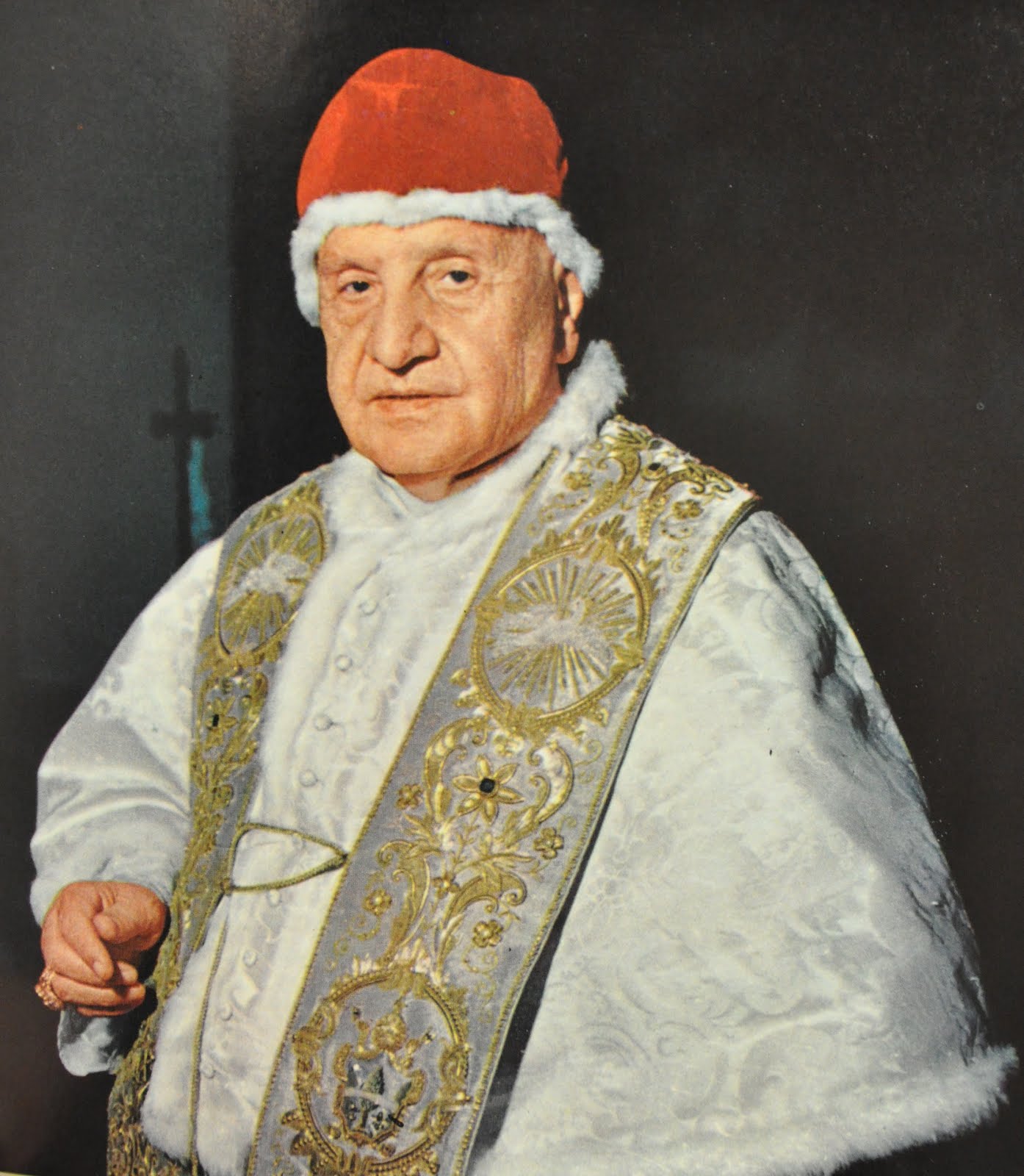 Orbis Catholicus Secundus: Camauro Rosso and Easter Mozzetta