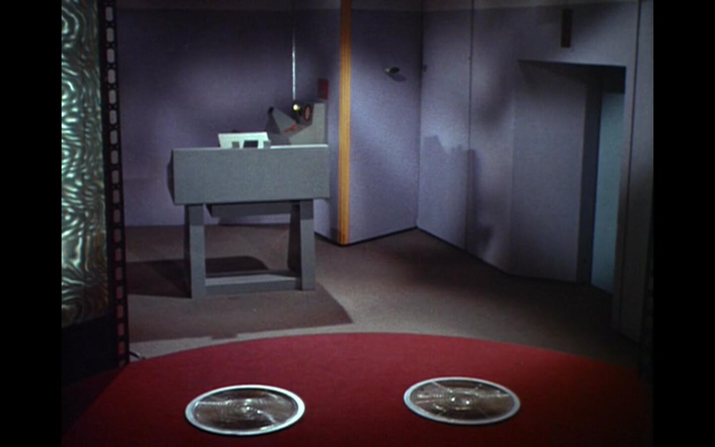 Realm Of Retro : STAR TREK Transporter console