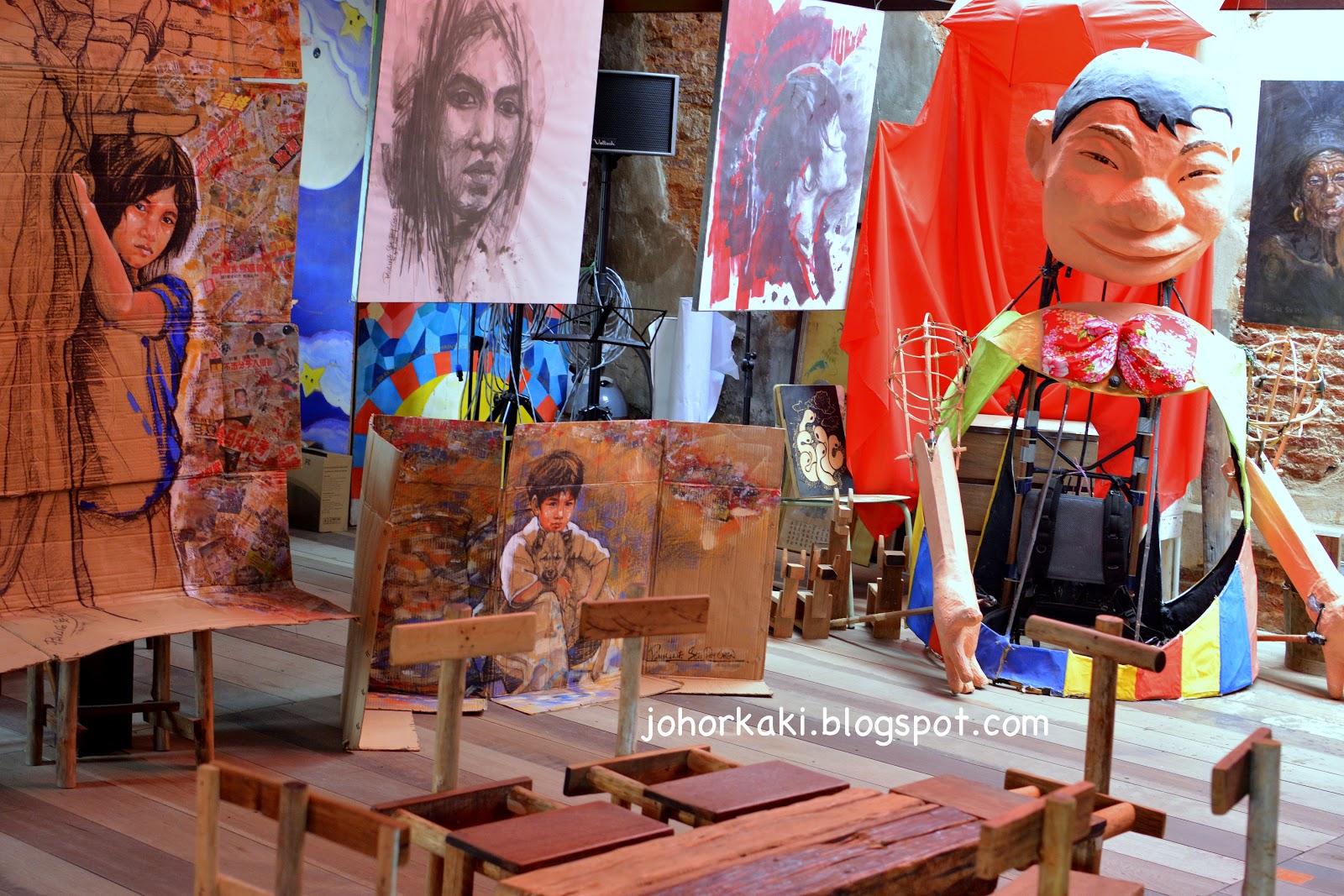 CLOSED EHHE Art Cafe - Old Johor Bahru Tan Hiok Nee Cultural Street on ...