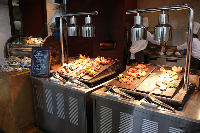 SEAFOOD SUNDAY BRUNCH at SPECTRUM, MAKATI | Food In The Bag