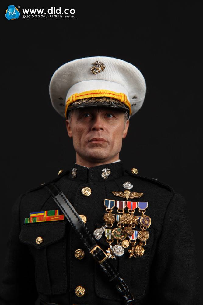MOVIE SCALE: Preview DID 1/6 scale USMC Force Recon Brigadier General ...