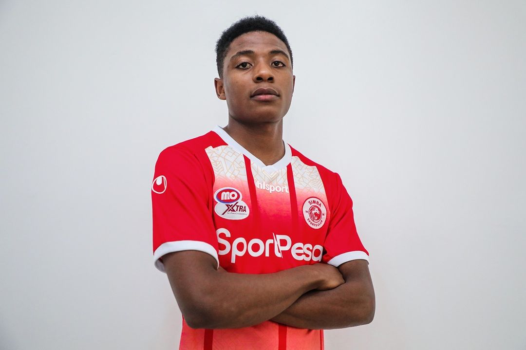 PETER BANDA ANA TUZO YA UFUNGAJI BORA, APITA NYAYO ZA BABA YAKE | Soka ...