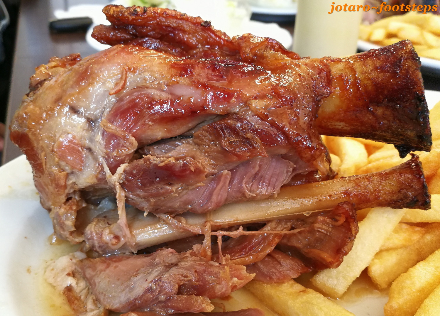 Footsteps - Jotaro's Travels: YummY! - German Pork Knuckles @ Schweine ...
