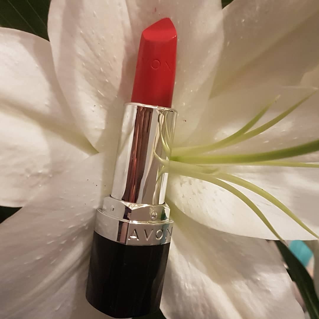 CCristinaC: Din nou despre rujuri Avon