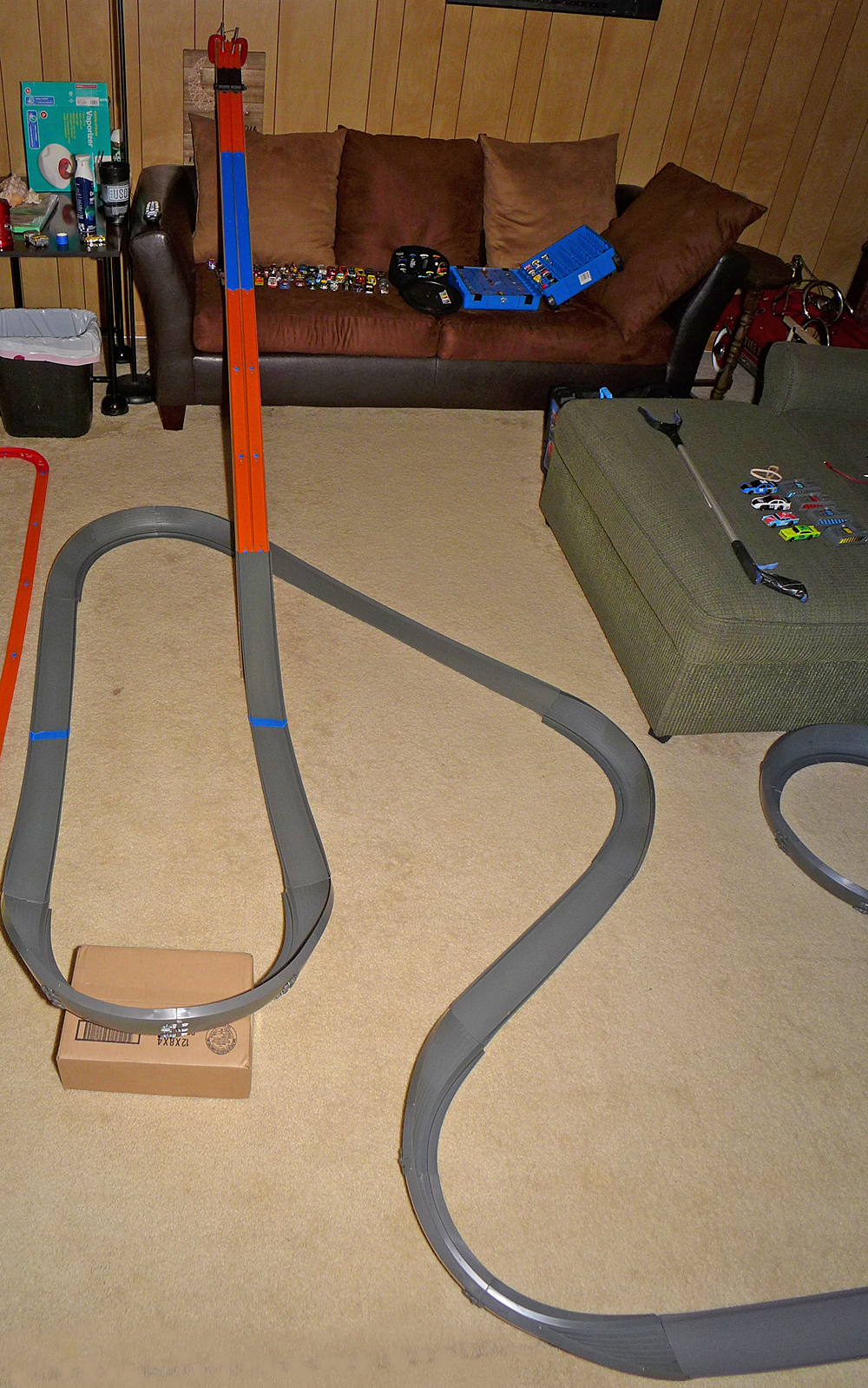 The Robb Collections: Configuring Downhill 1:64 Scale Diecast Hot ...