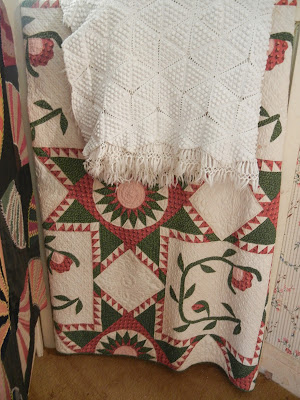 Quilts, Gravestones, and Elusive Ancestors: Quilt Sightings