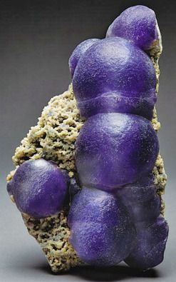 '18 : Cluster of Cubo-octahedral Fluorite Crystals of Deep Raspberry Purple