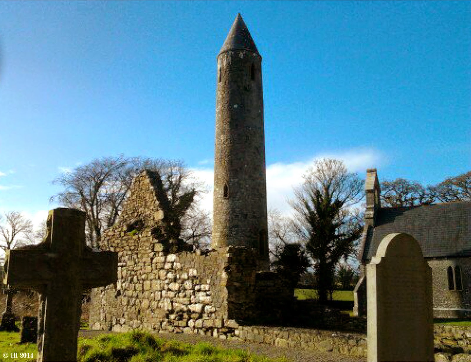 Ireland In Ruins: Timahoe Round Tower & Castle Co Laois