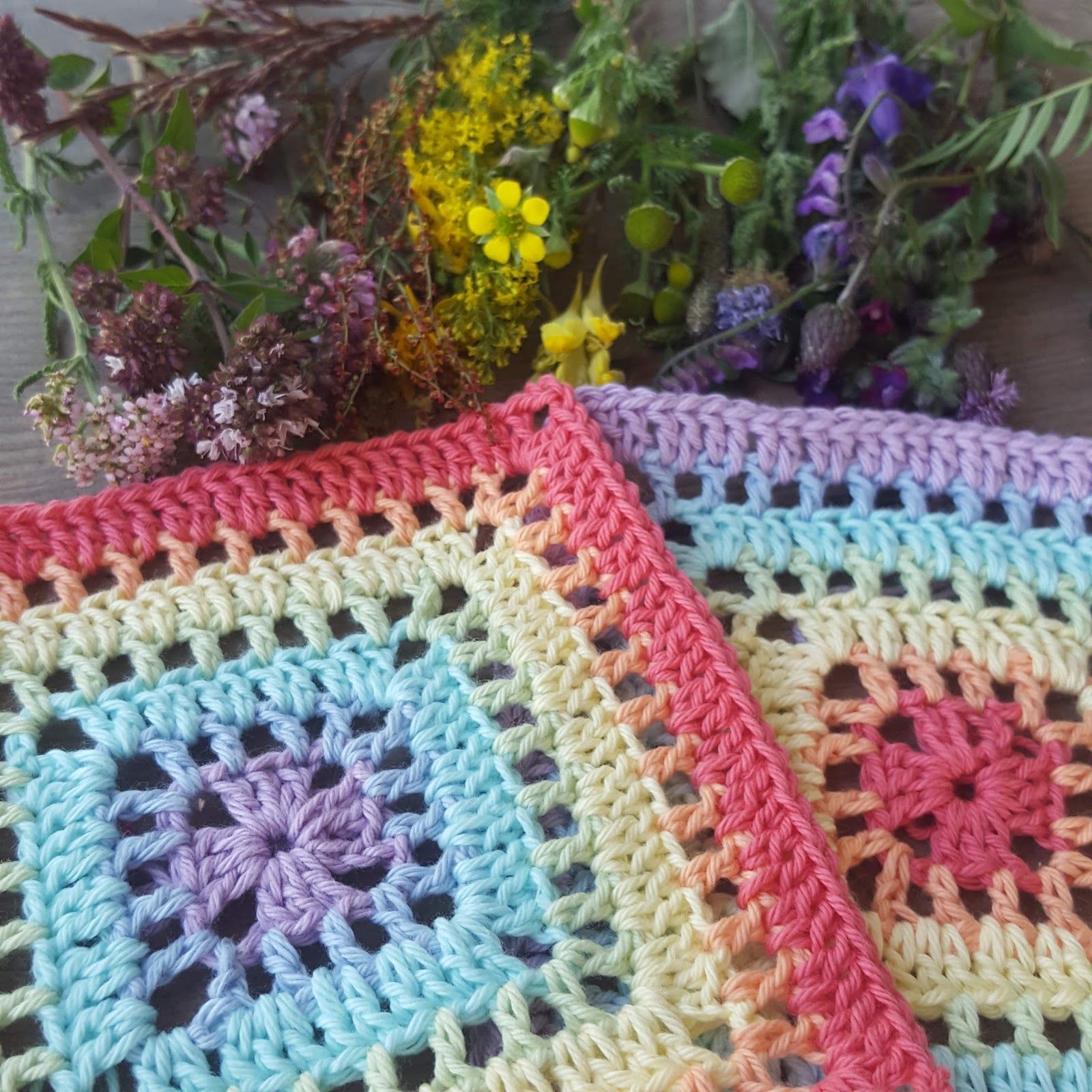 Nilla K creates: The Simple Square pattern