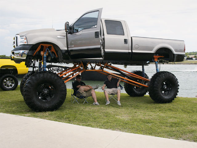Mudding, trucking, 4 wheeling: Raised Trucks