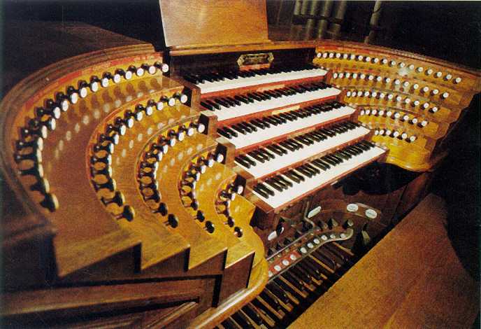 Musica: Lo sviluppo dell' organo a canne