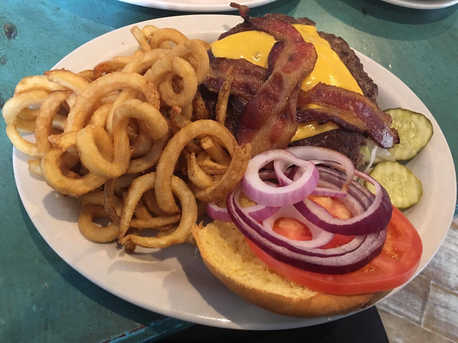 Wobbly Boots Roadhouse: The Best Black Angus Burgers at the Lake of the ...