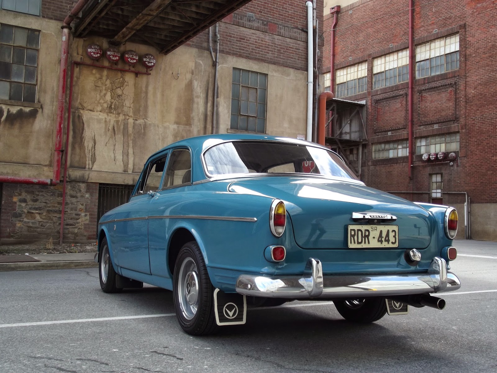 Restoration Volvo 122S 1969: May 2014