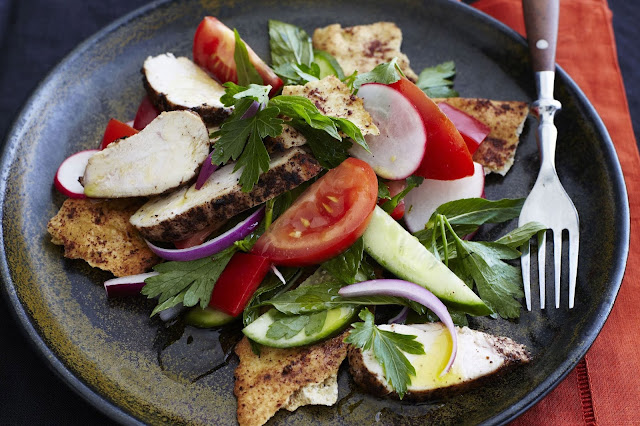 Fattoush with sumac chicken recipe | LEBANESE RECIPES