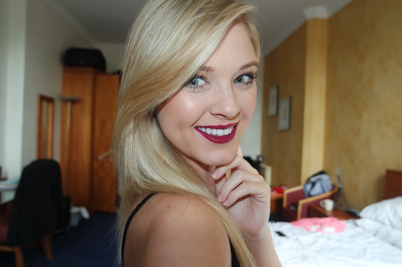 Cierra Mais: Summer Berry Makeup