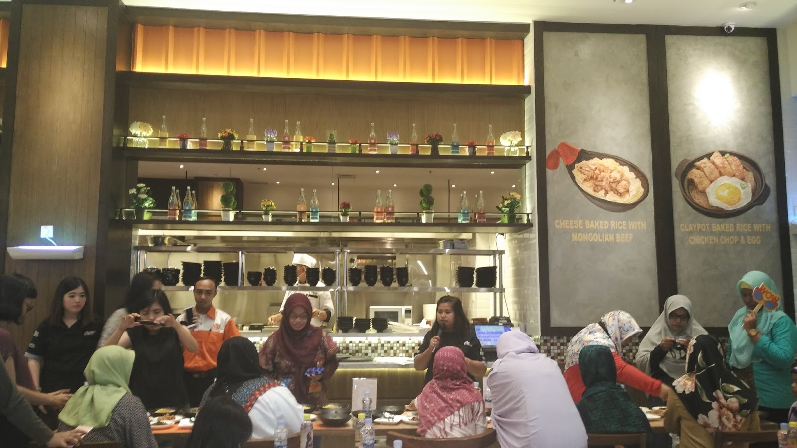 Restoran Yumzaa Kini Hadir di Transmart Graha Raya Bintaro