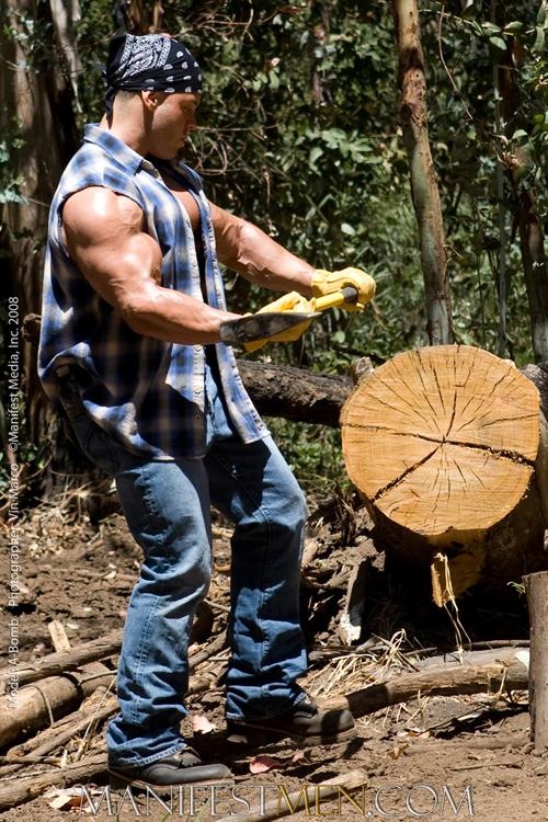 Muscle for Men: Adam Reich