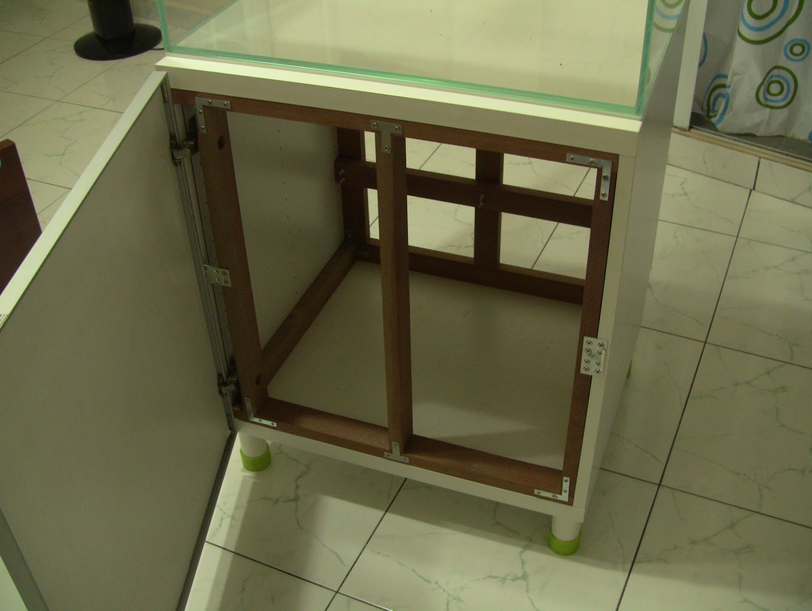 Fish, Plants, and Hamsters: Yet Another IKEA DIY Aquarium Cabinet/Stand ...