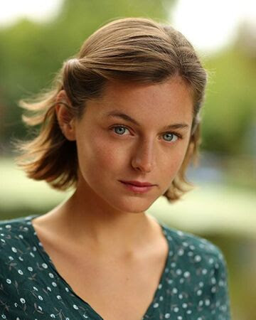 SNEAK PEEK : Emma Corrin: "Lady Chatterley's Lover"