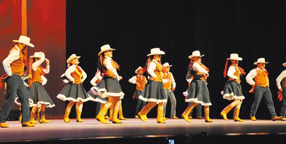trajes folcloricos: calabaceado