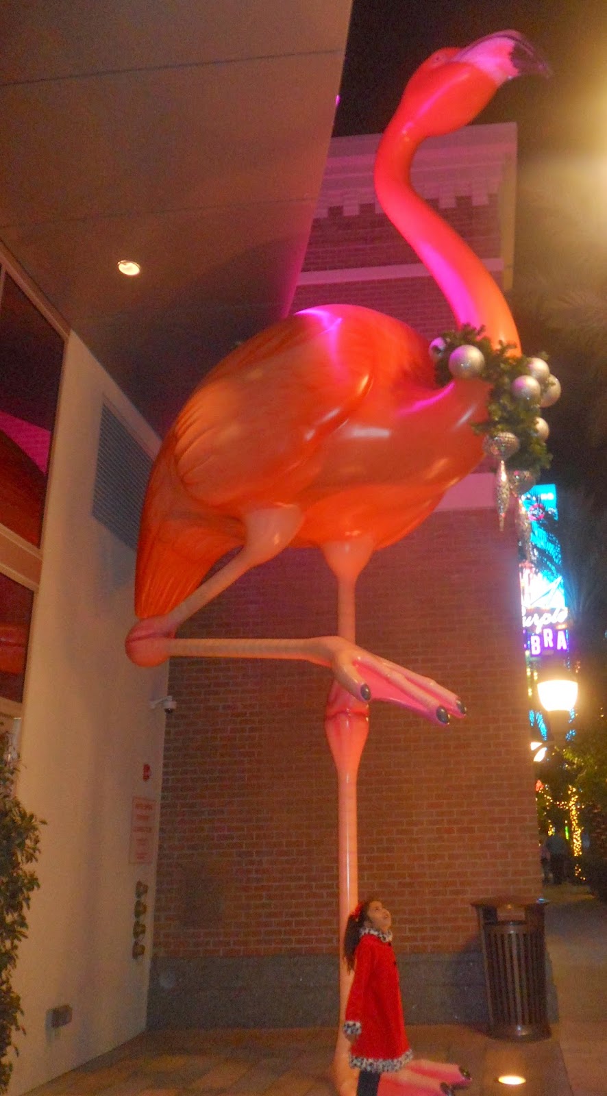 Giant Flamingo Statue at Flamingo Hotel & Casino ~ The Dias Family ...