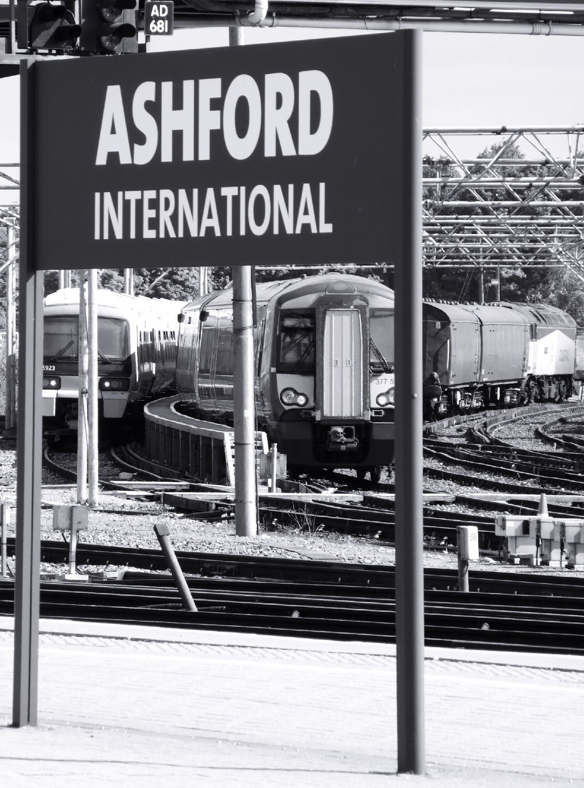 'Along These Tracks' Train Photos Site : Photo Ashford Train Station ...
