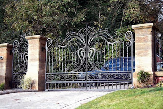 52 Fantastic Gate Design Ideas That Protect Your Home | ARA HOME