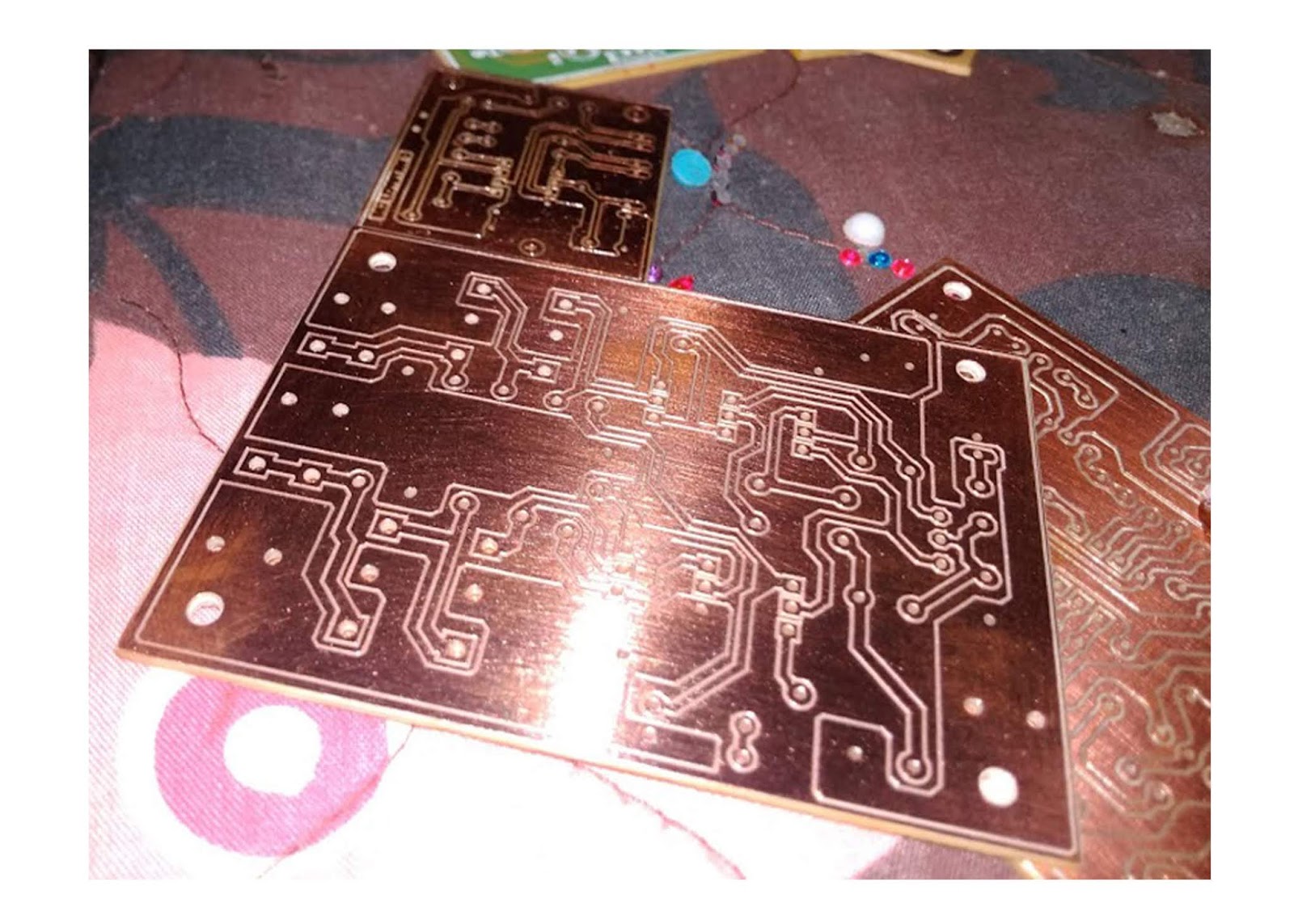 JASA TRACE PCB CUTTING SATUAN ATAU LEBIH DENGAN MESIN CNC – BLOGKAMARKU