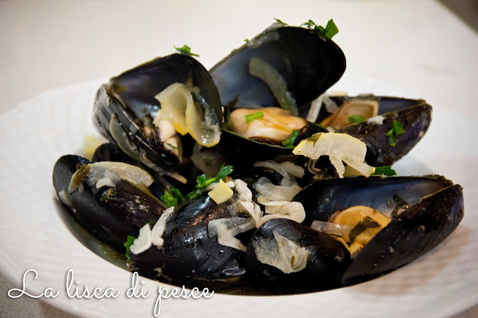 La lisca di pesce: Moscioli alla marinara