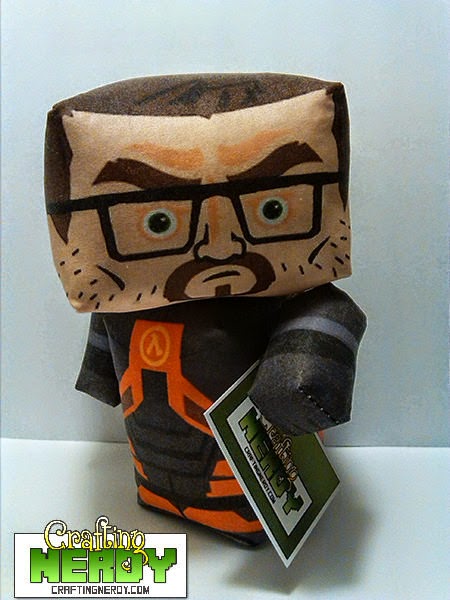 CraftingNerdy: Half Life Inspired 5" Gordon Freeman Plush Toy