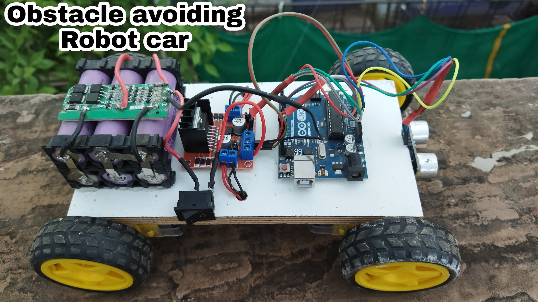 Object avoiding robot car