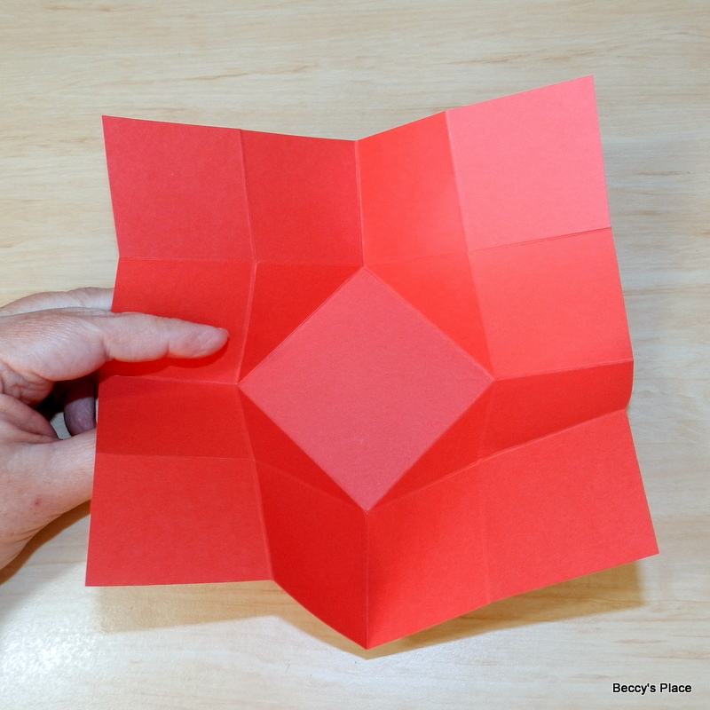 Beccy's Place: Tutorial - Origami Square Fold Card