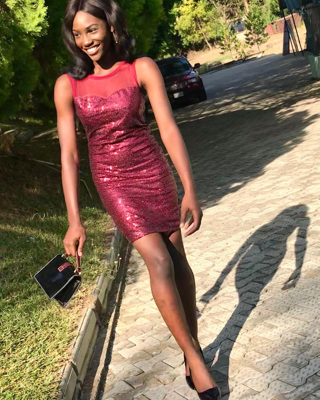 Complexion, Skin Colour : Blessing Uzero is beautifully darkskinned.