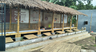 Contoh model resto cafe bambu 2019