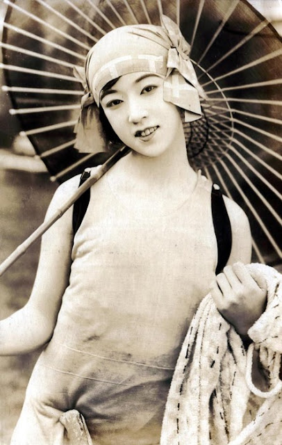 GYPSY GAMINE VINTAGE: CHIC OF THE WEEK: TOKYO FLAPPER