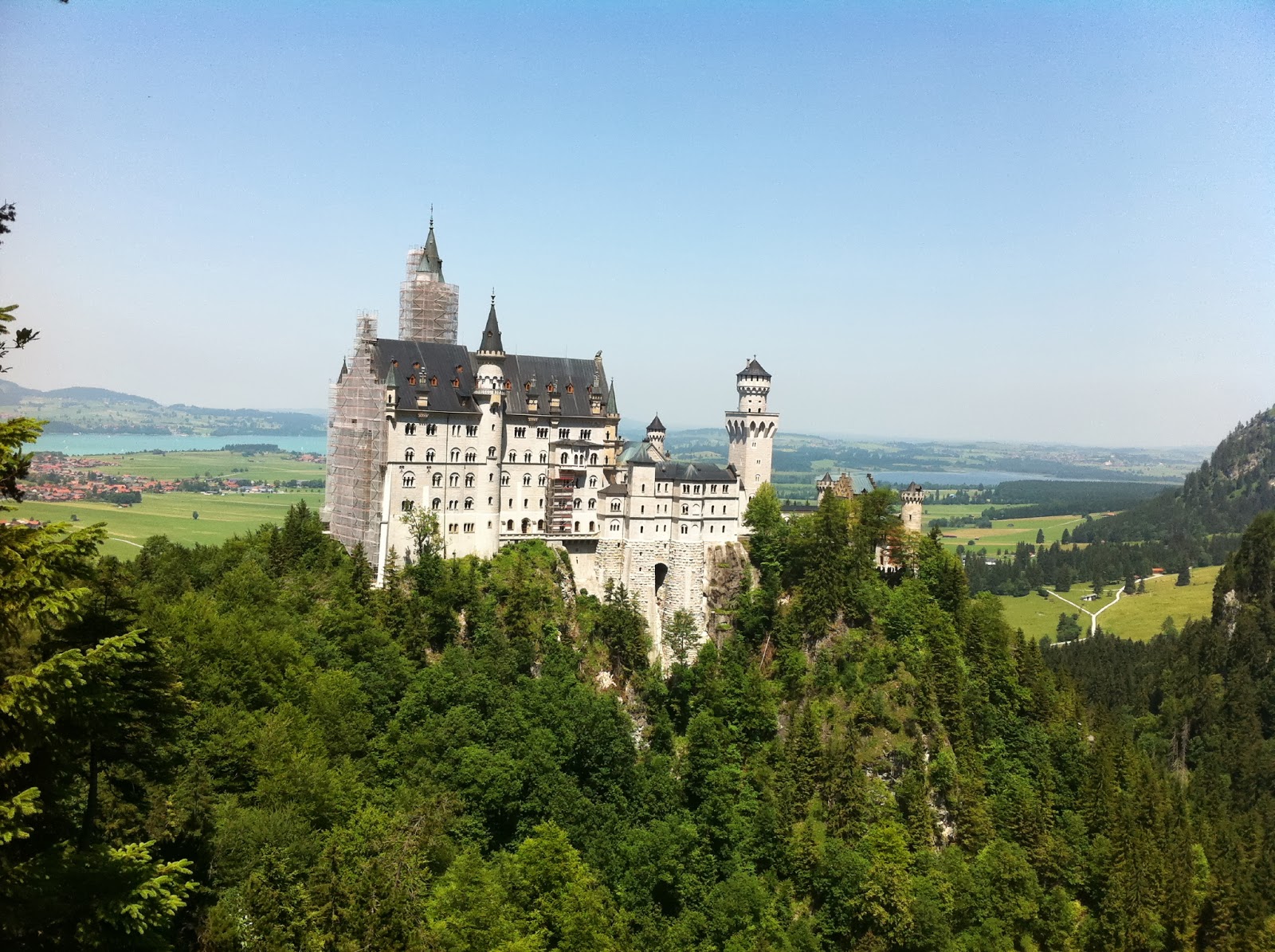 Neuschwanstein Castle aka Cinderella's Castle {Germany} • Jessica Lynn ...