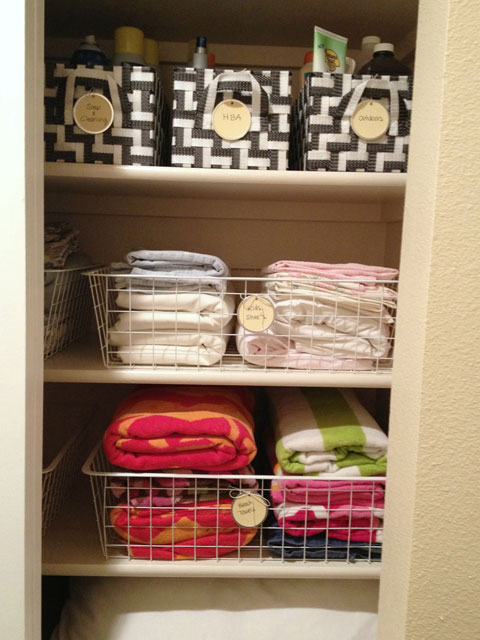 IHeart Organizing: Reader Spaces: Organized Linen & Loo Roundup!
