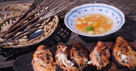 Uniquely Eating Papeda in Papua ~ Best Adventure and Trip