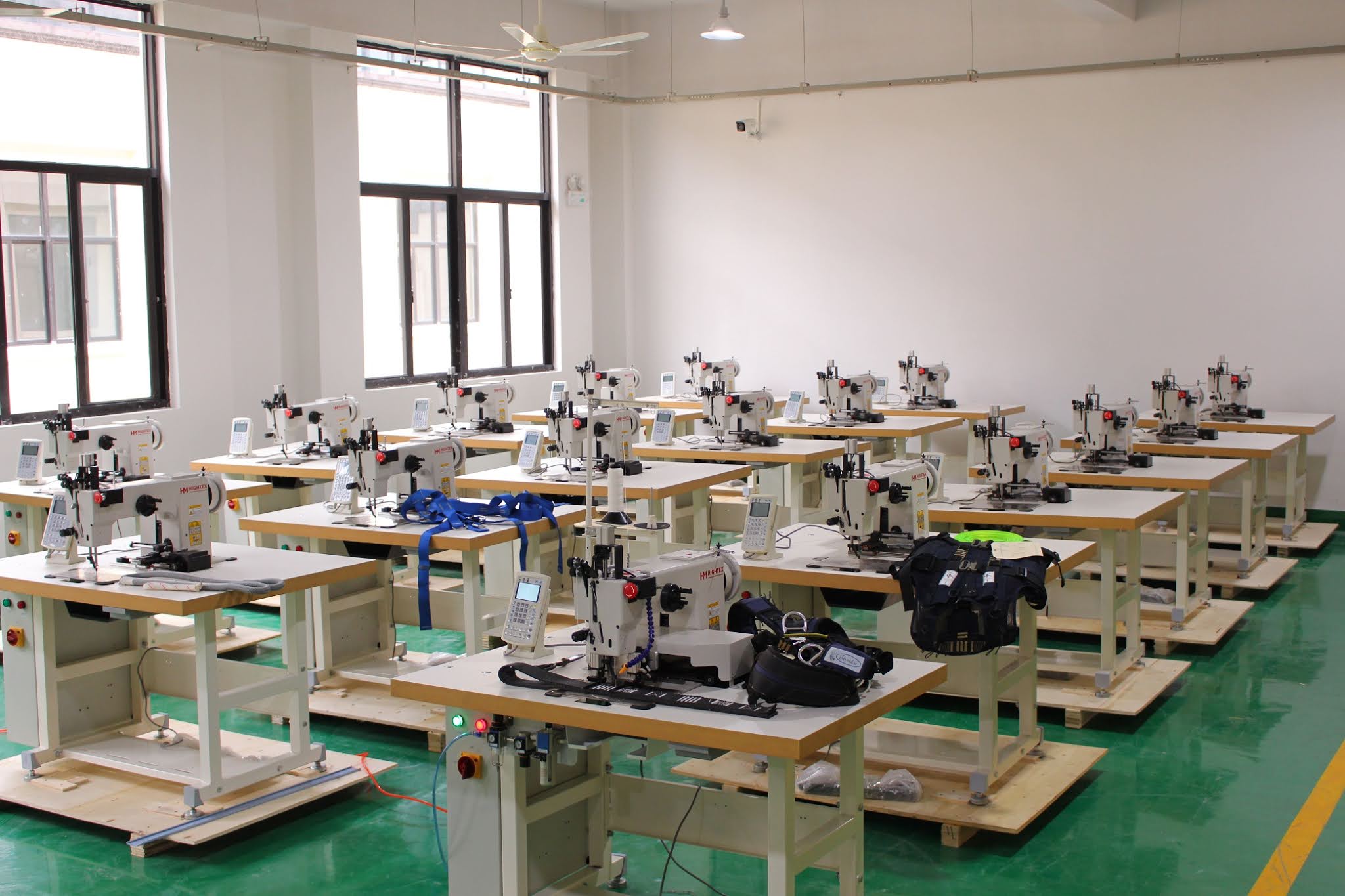 Machine à coudre industrielle - matières lourdes