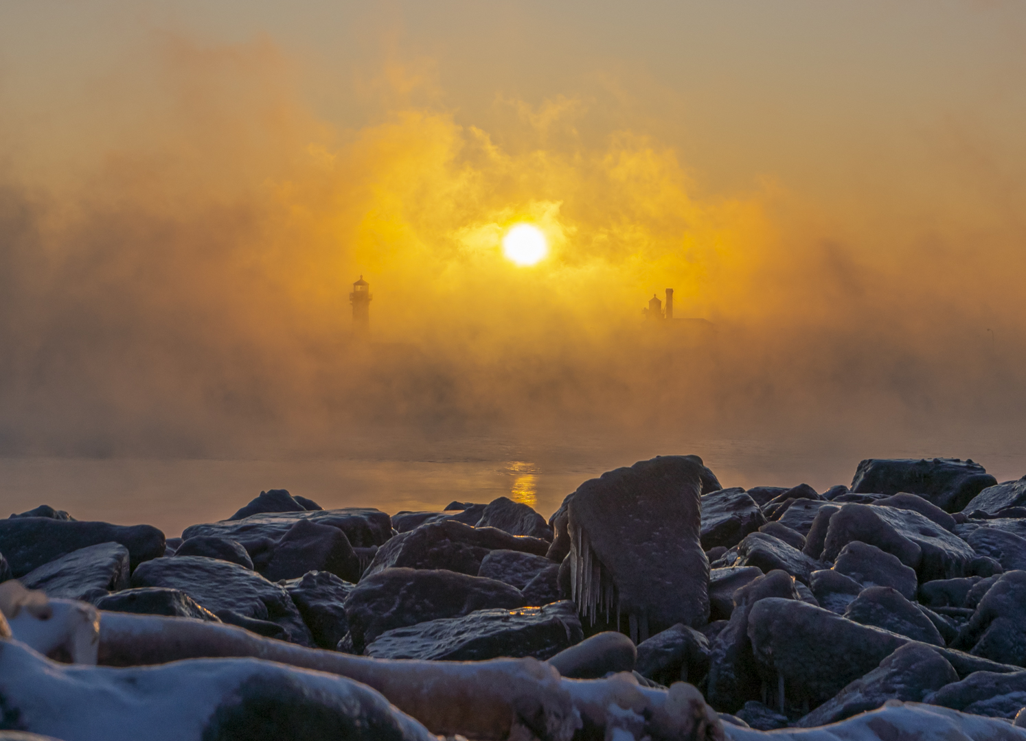 Duluth Harbor Cam: Sea Smoke and Lighthouses