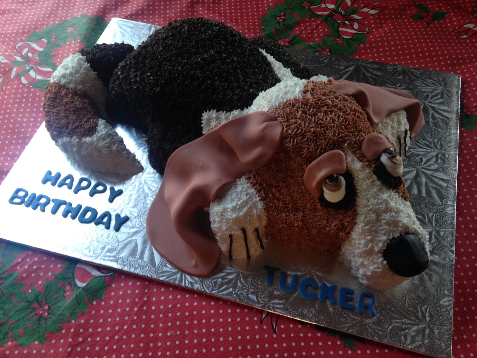 Country Cupboard Cakes: Basset Hound Cake