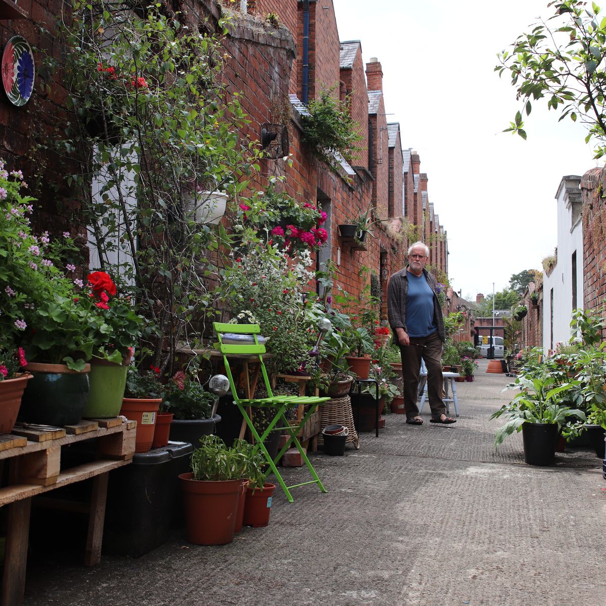 A Gallery of Ginnels